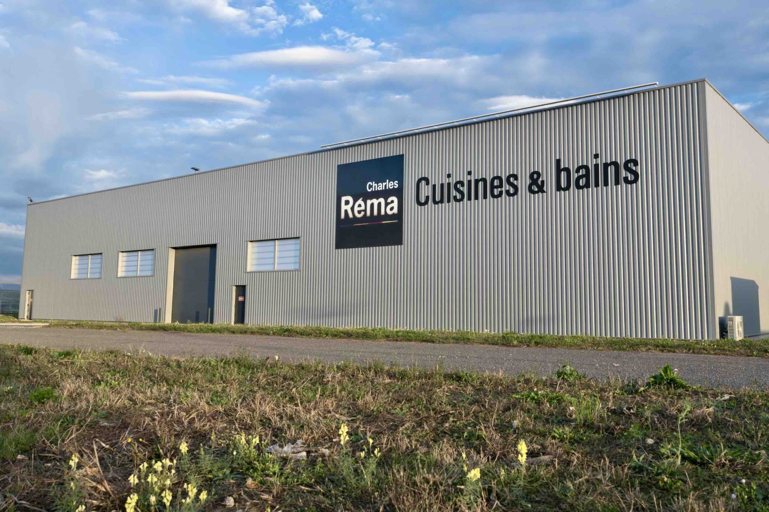 Charles Réma augmente de 30 % sa capacité de production - Meuble Info